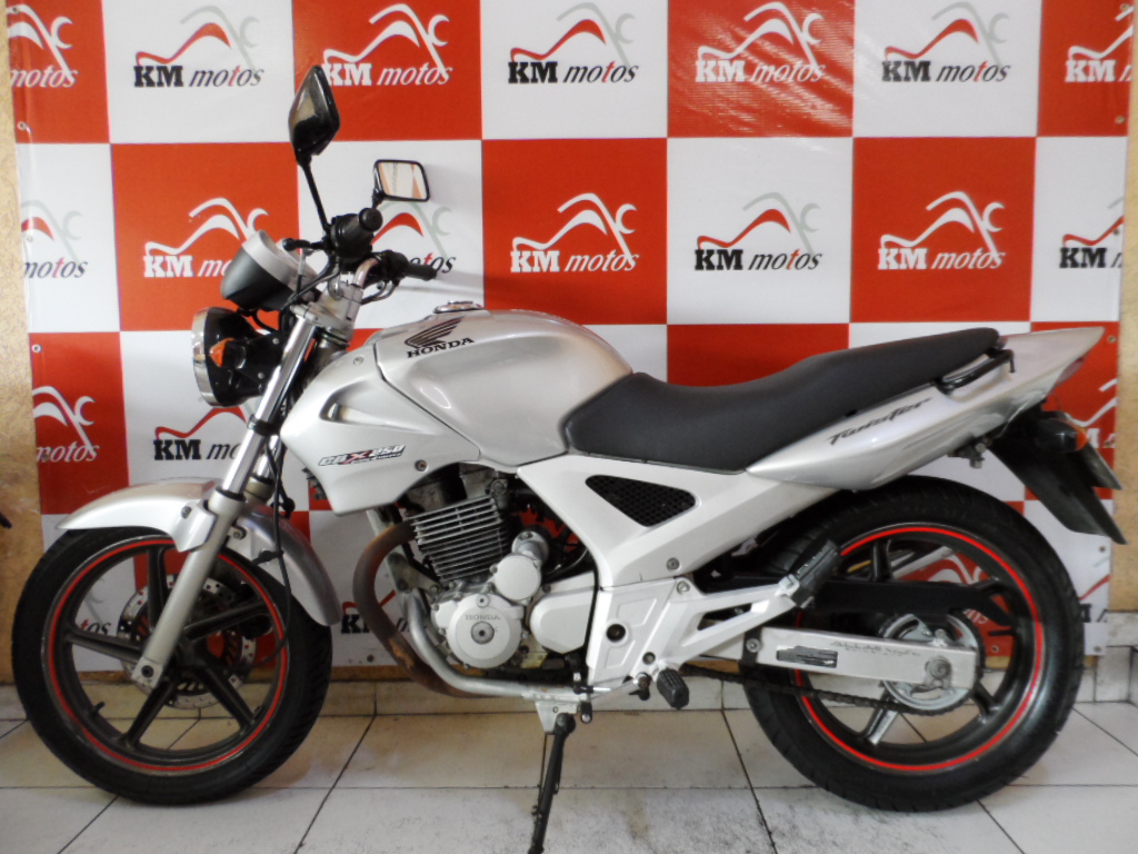 Kmmotos Cbx 250 Twister 05 Prata 1 Km Motos Sua Loja De Motos Semi
