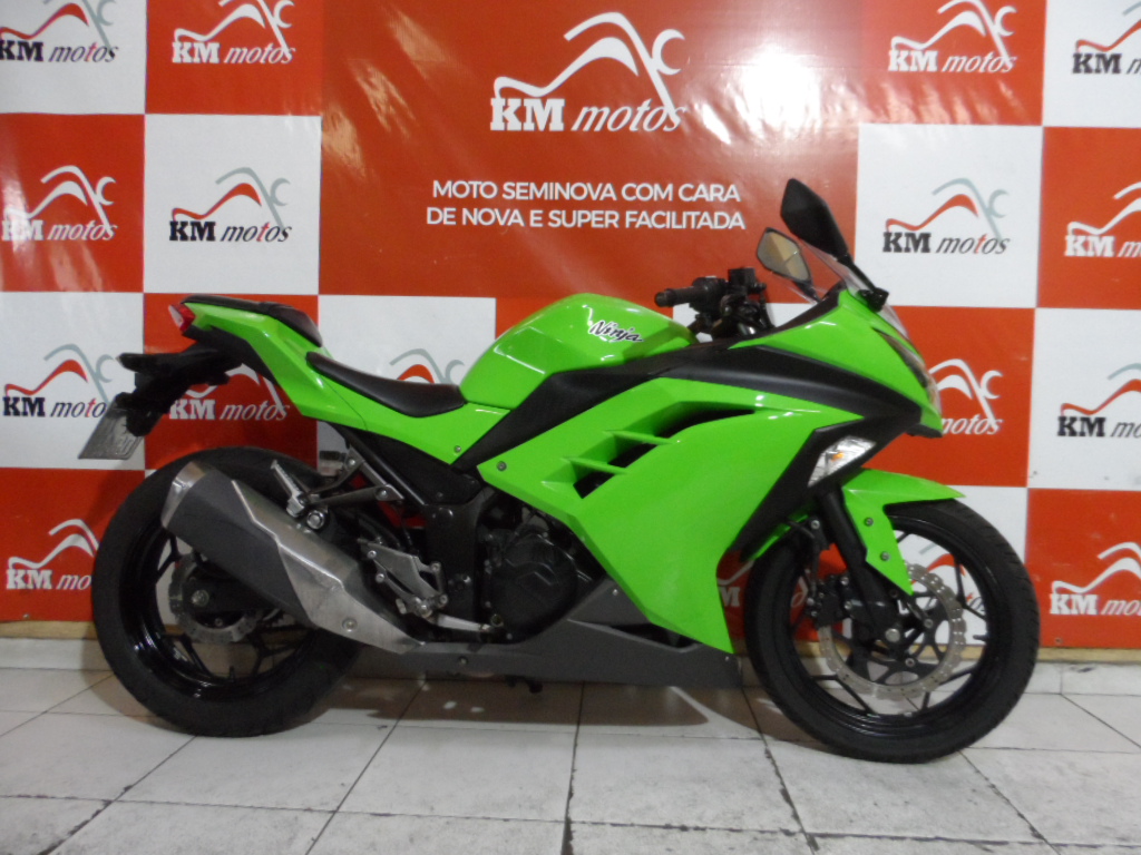 Kawasaki Ninja 300 Verde 2014 | KM Motos | Sua Loja de Motos Seminovas