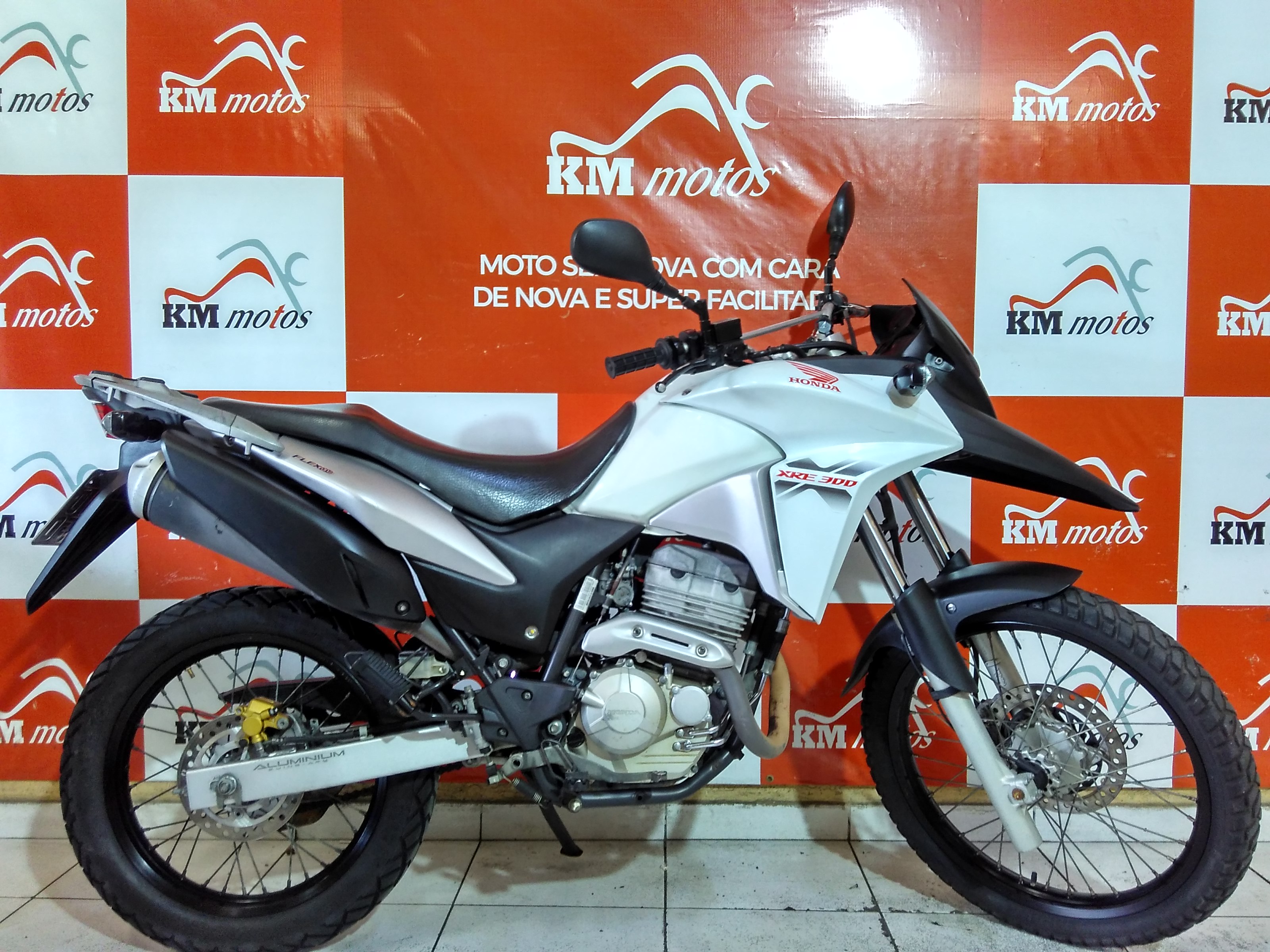 Honda XRE 300 Branca 2014 | KM Motos | Sua Loja de Motos Semi Novas