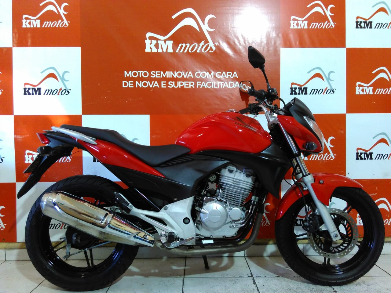 Cb 300