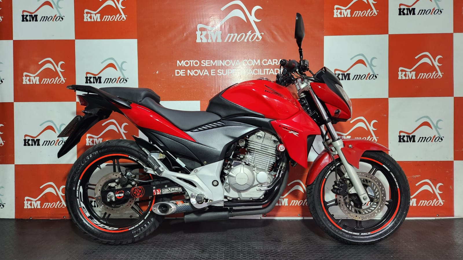 Honda CB 300R 2015 Vermelha | KM Motos | Sua Loja de Motos Seminovas