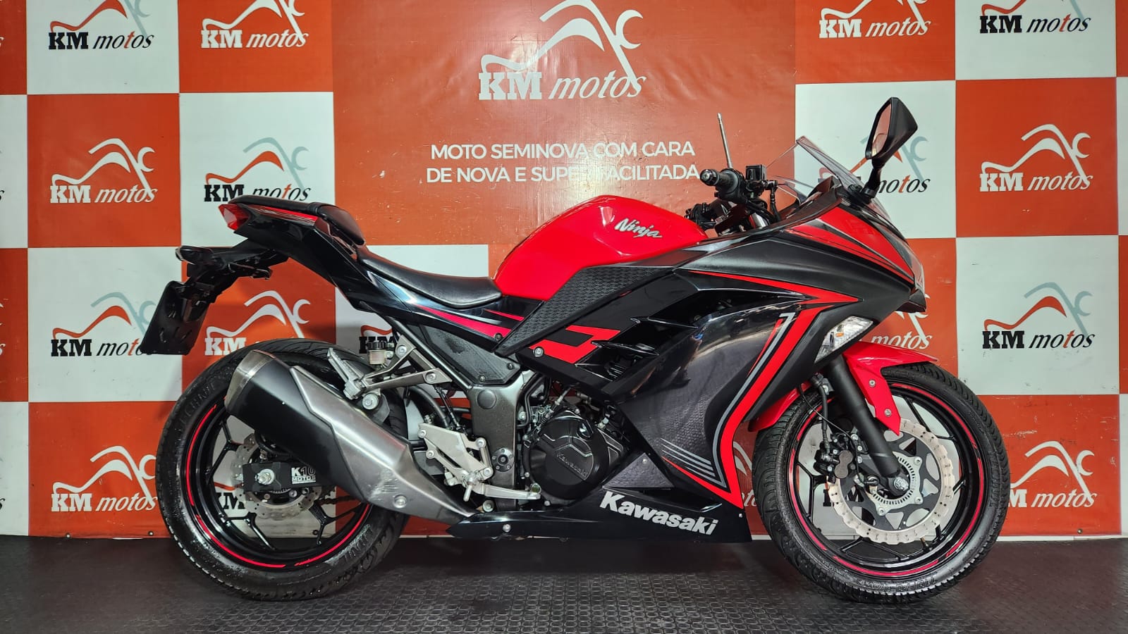 Kawasaki Ninja 300 ABS 2015 Vermelha | KM Motos | Sua Loja de Motos Seminovas