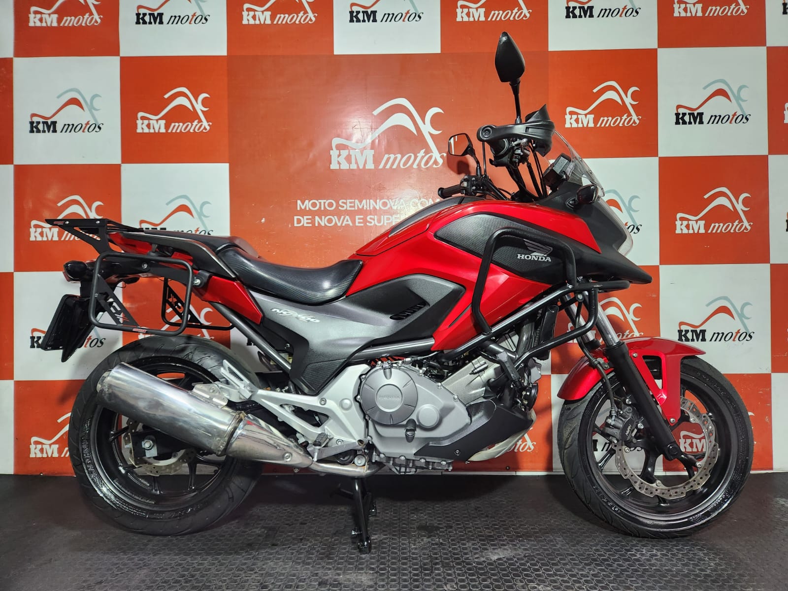 Honda NC 700X 2014 Vermelha | KM Motos | Sua Loja de Motos Seminovas