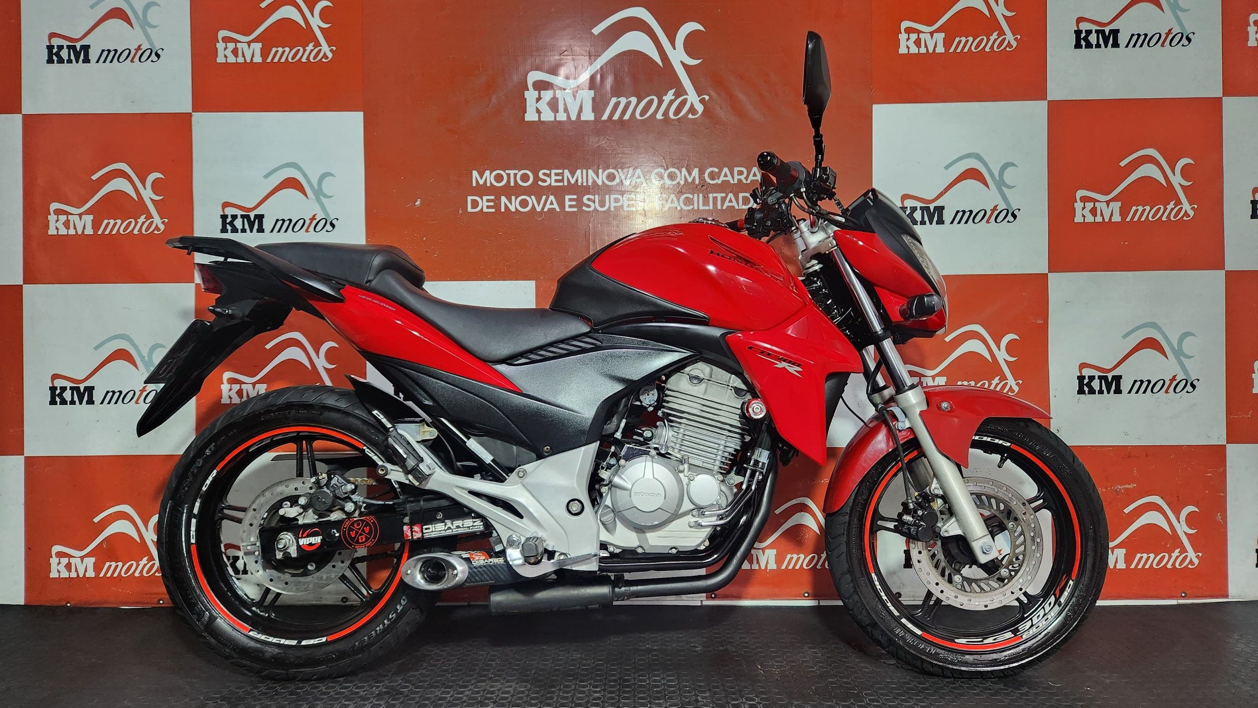 Honda CB 300R 2015 Vermelha | KM Motos | Sua Loja de Motos Seminovas