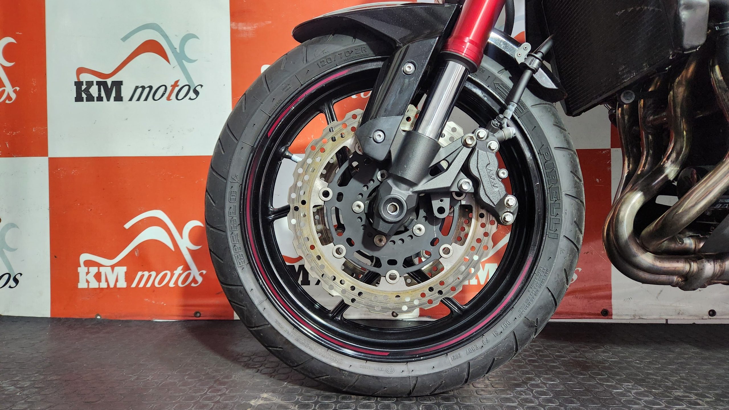 Kawasaki Z800 ABS 2017 Vermelha | KM Motos | Sua Loja de Motos Seminovas