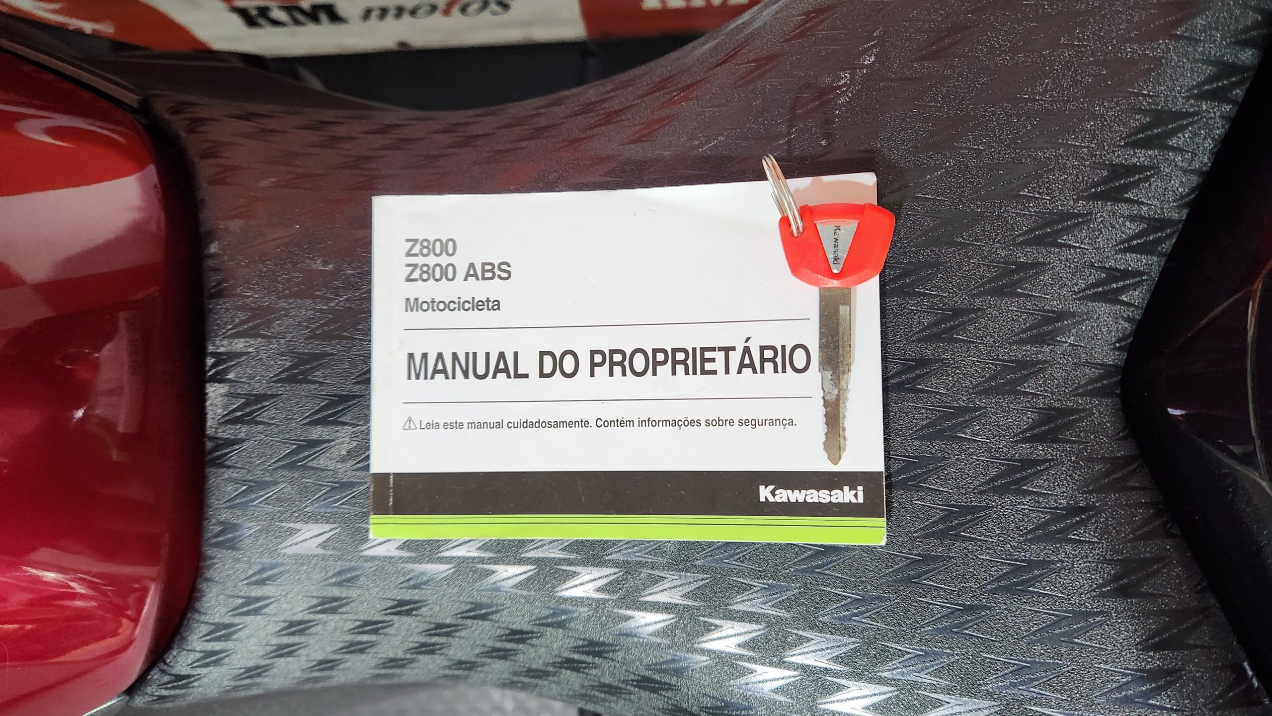 Kawasaki Z800 ABS 2017 Vermelha | KM Motos | Sua Loja de Motos Seminovas