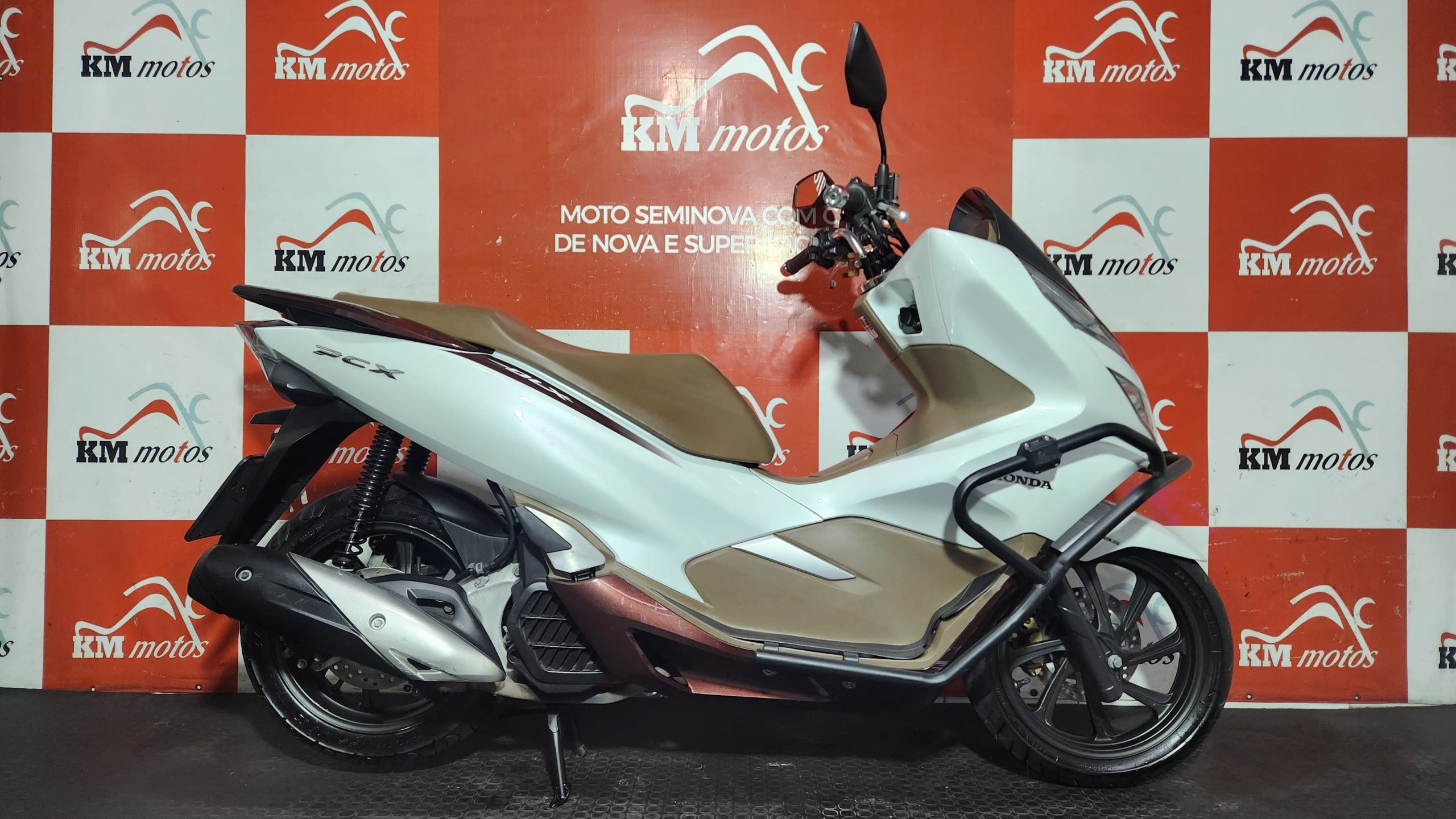 Honda PCX 150 DLX ABS 2020 Branca | KM Motos | Sua Loja de Motos Seminovas